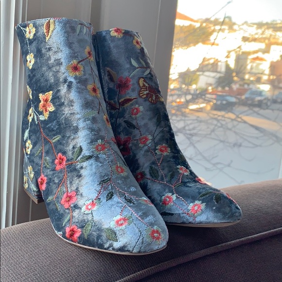 chelsea crew | Shoes | Chelsea Crew Velvet Embroidered Heeled Boots ...